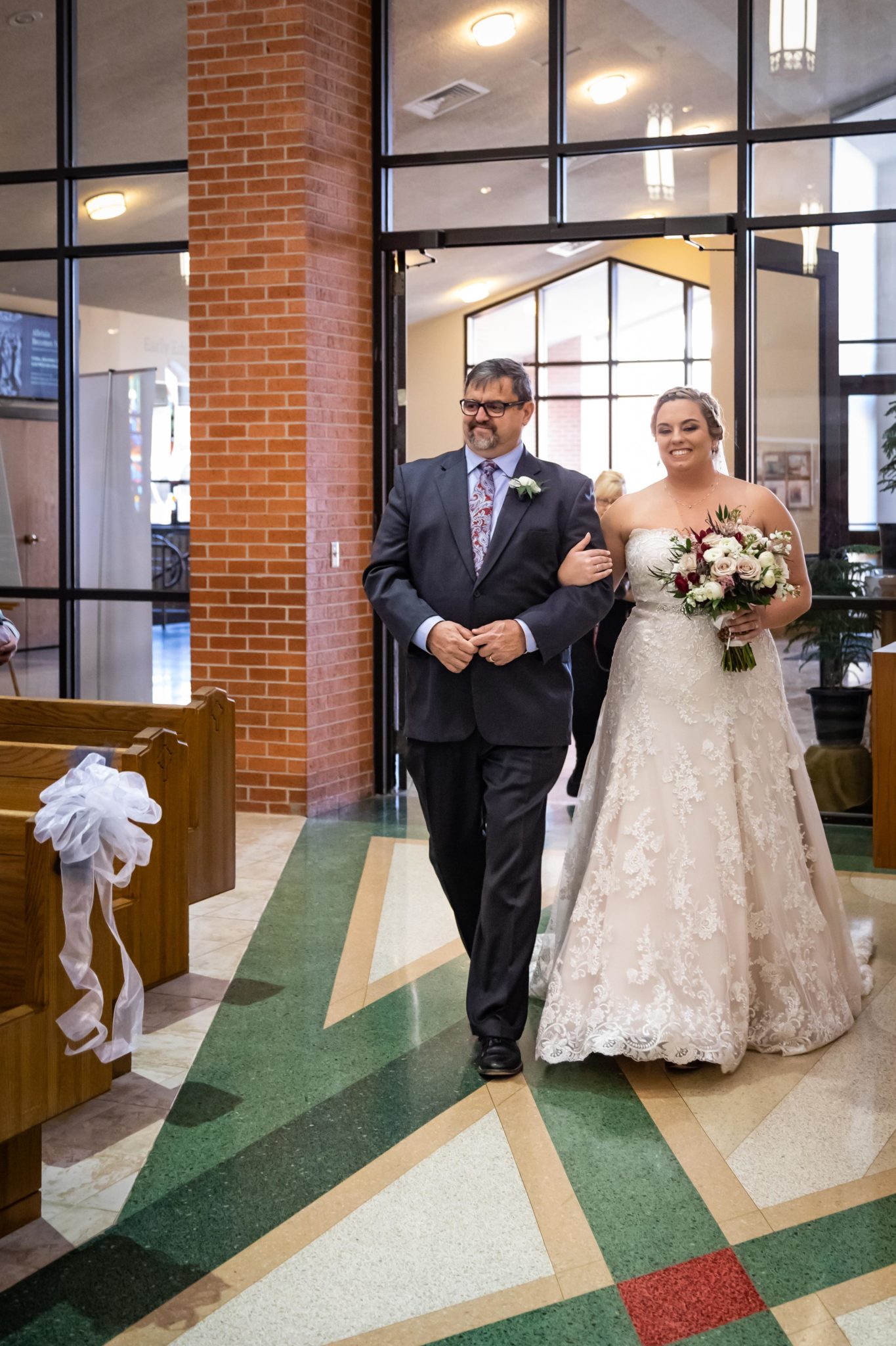 25 Kansas City Wedding Photos You Must Have