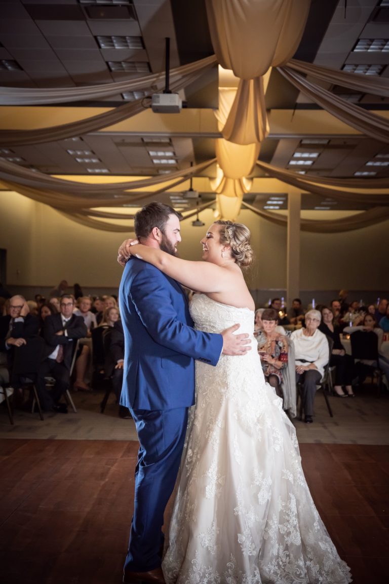 25 Kansas City Wedding Photos You Must Have
