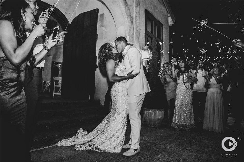 Difference Between A Wedding Planner Vs Day Of Wedding Coordinator Difference Between A Wedding Planner Vs Day Of Wedding Coordinator